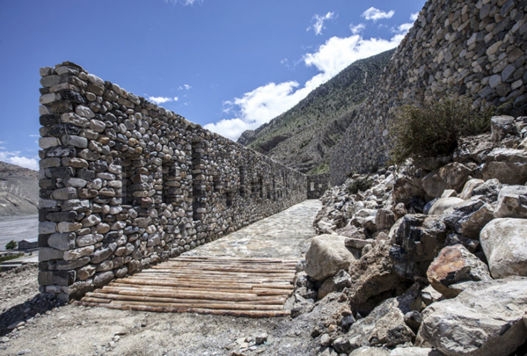 Everything you wanted to know about the natural stone gneiss