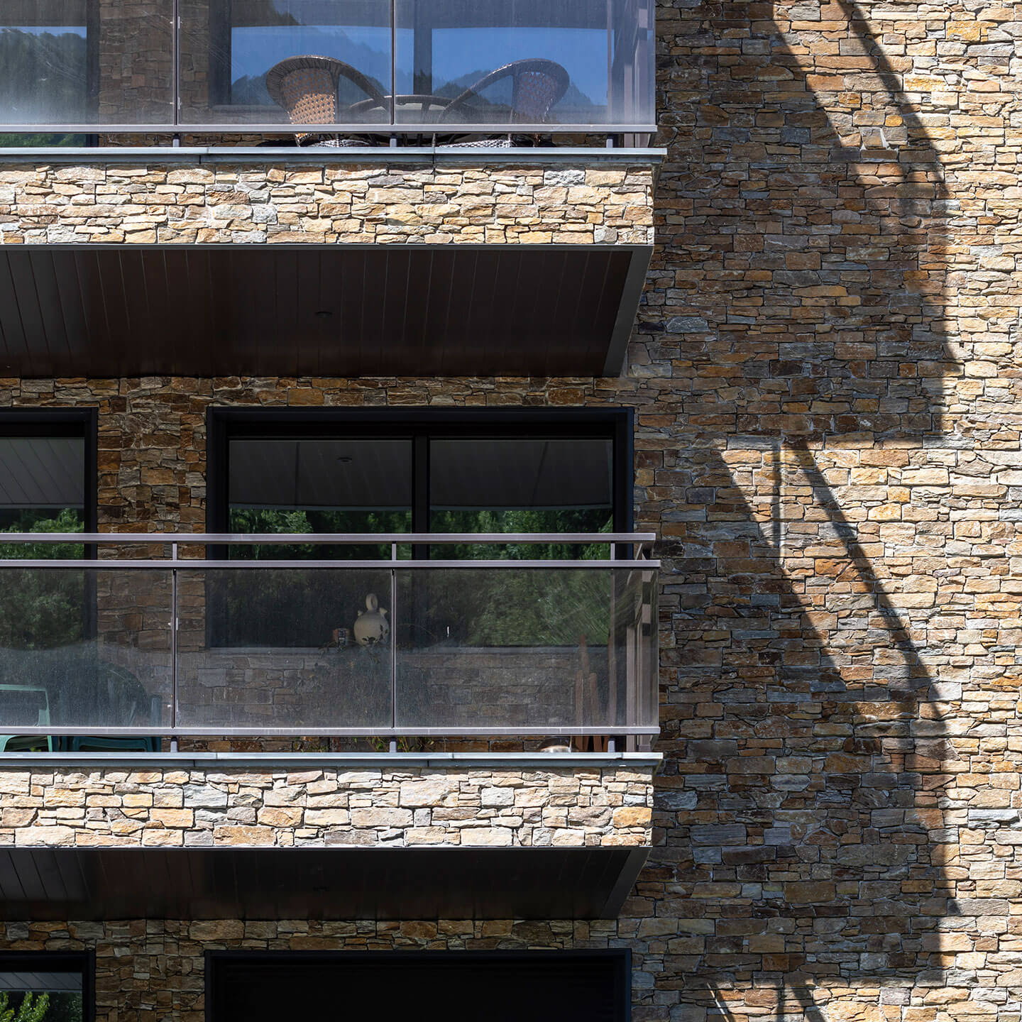 ETICS System - Cupa Stone | Global